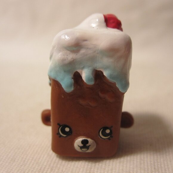 Shopkins | Toys | Shopkins Season 5 Figure 565 Petkins Brittney Brownie ...